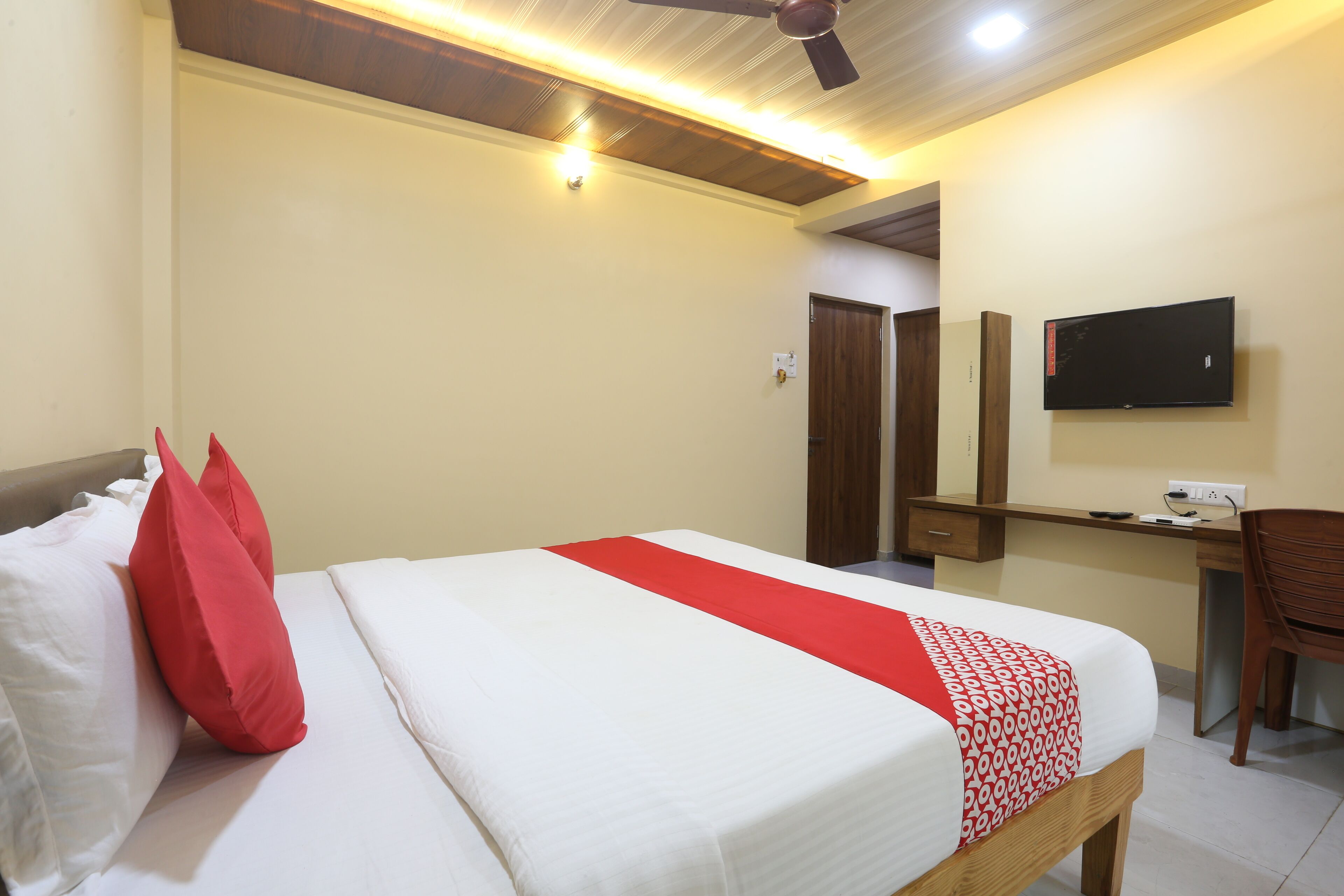 Quarto Deluxe | Camas de colchão pillowtop, roupa de cama fornecida 