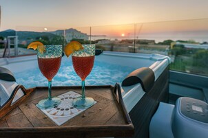 Quarto Triplo Superior | Banheira de hidromassagem