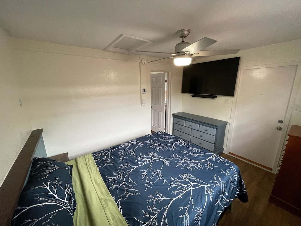 Riverbend Cottage under Oaks - Tampa | Vrbo