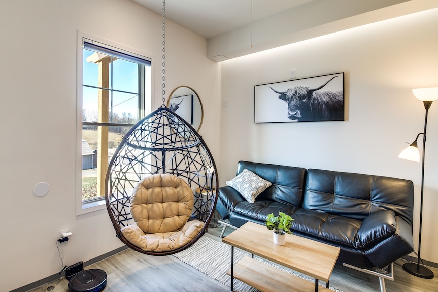 2an Farm Stay At Our Luxury European Style Barndo - Highland Cows & Collect Eggs - Jefferson City, TN