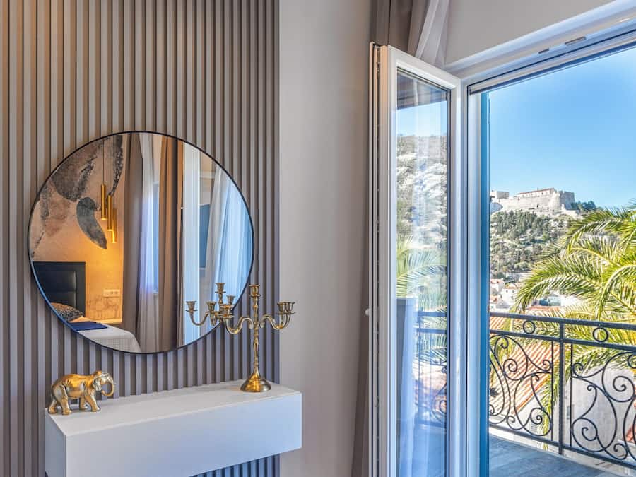 Apartamento exclusivo | Roupas de cama premium, cofres nos quartos, escrivaninha