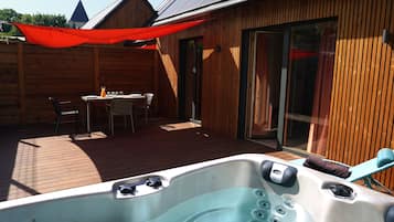 Lodge | Cofres nos quartos, escrivaninha, cortinas blackout