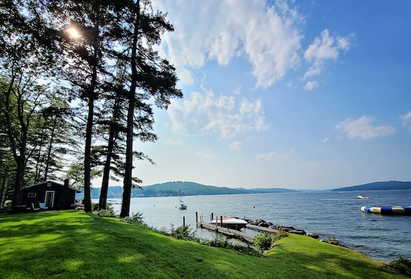 Winni Lakefront Cabin - Laconia, NH