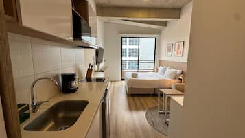 Apartamento Deluxe (04I) | Roupa de alta qualidade, com decoração personalizada