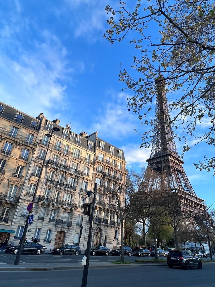 Eiffel Edge Escape (30 Mètres De La Tour Eiffel) - Paris