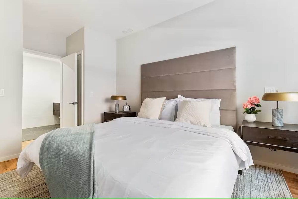 Luxury 3br Duplex W Private Patio In Upper East - Union City, NJ