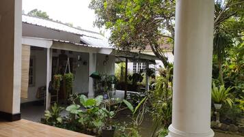 Fachada da propriedade