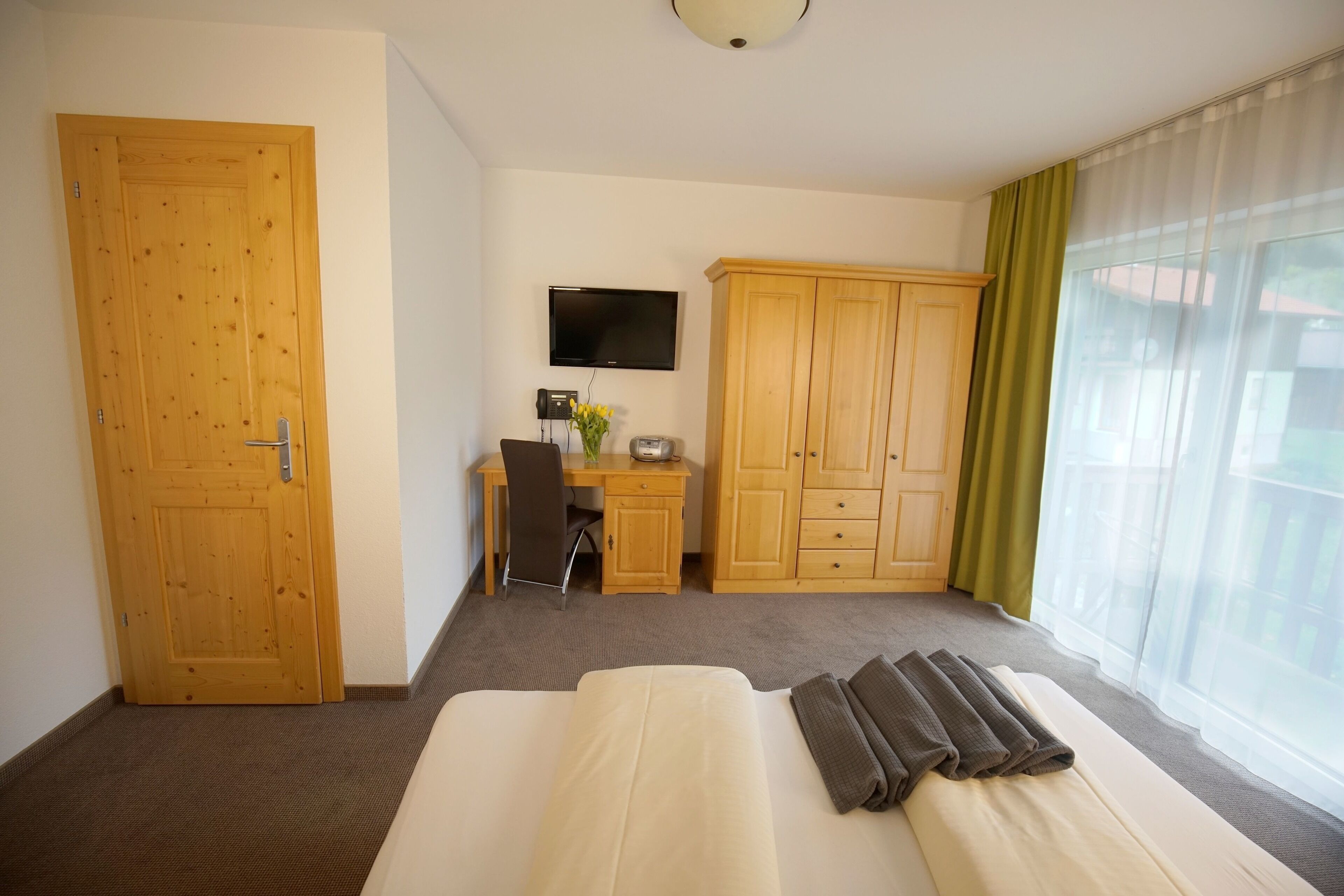 Doppelzimmer Für 3 Gäste Mit 26m² In Lermoos - Garmisch-Partenkirchen