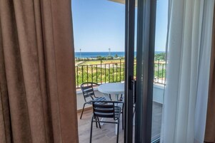 Suite Deluxe | Secretária, ferro/tábua de engomar, Wi-fi grátis 
