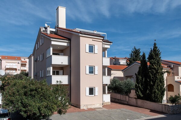 Apartments Fun - Novalja
