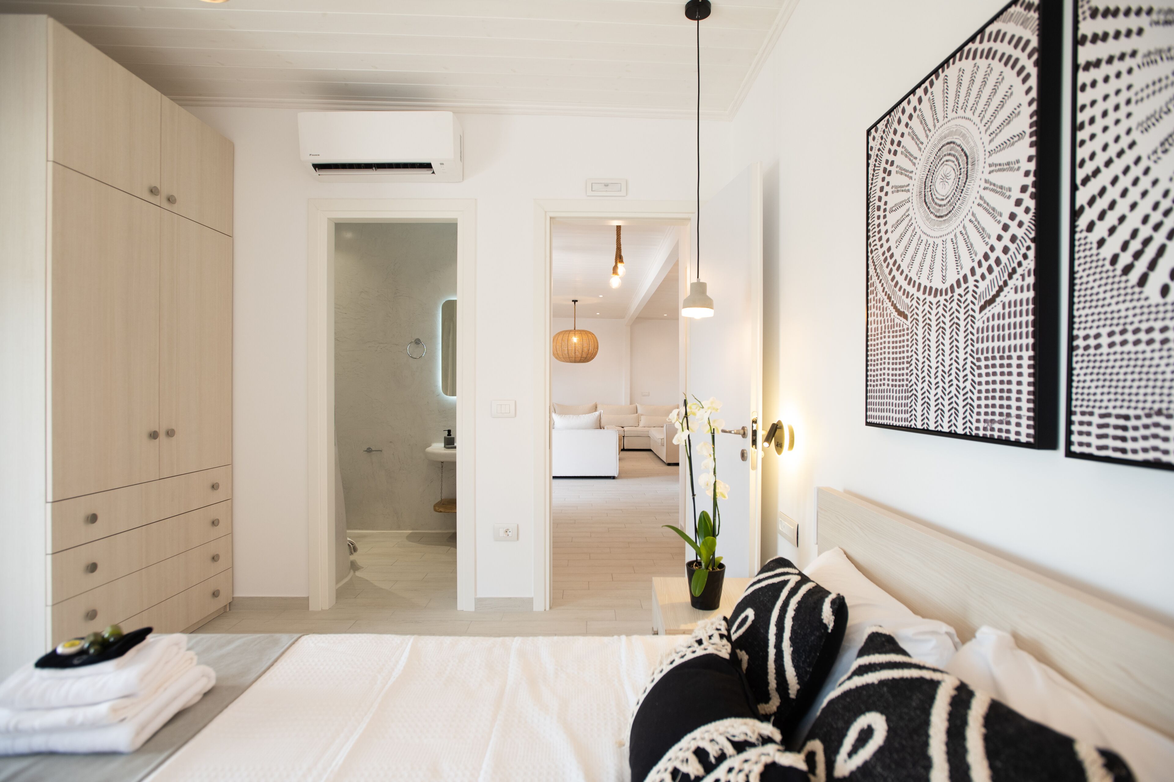 Vila superluxo | Roupas de cama premium, cofres nos quartos, individualmente decorados