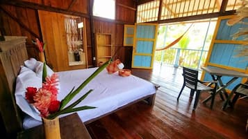 Bungalow Deluxe | 1 quarto, cofre no quarto, Wi-fi grátis, roupa de cama fornecida