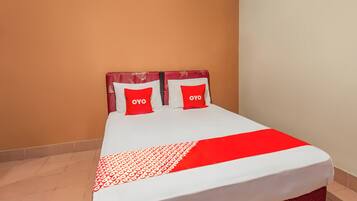 Quarto casal luxo | Wi-Fi de cortesia, roupa de cama