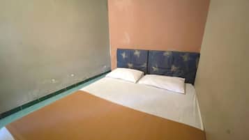 Quarto casal luxo | Wi-Fi de cortesia, roupa de cama