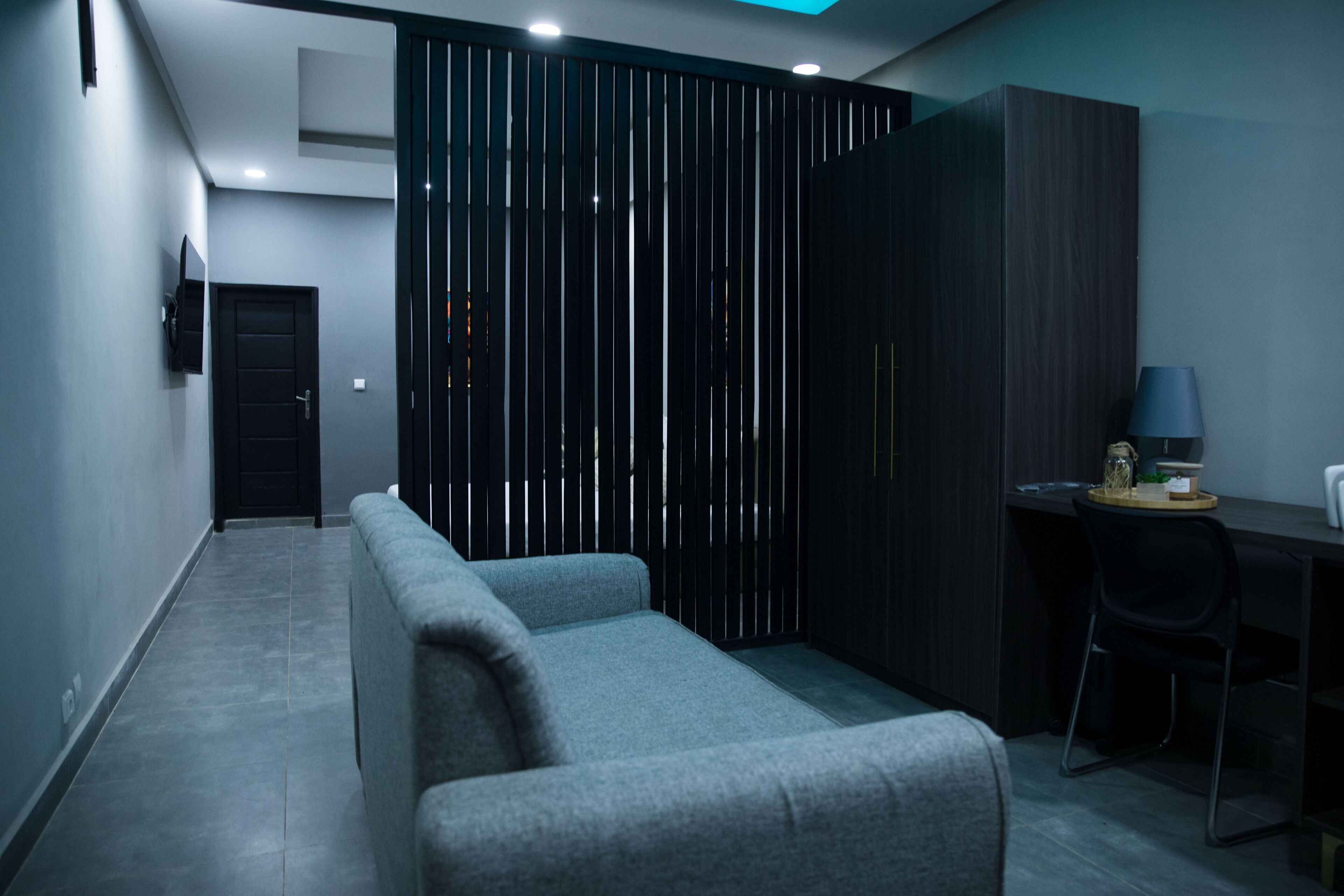 Escrivaninha, ferros/tábuas de passar roupa, Wi-Fi de cortesia