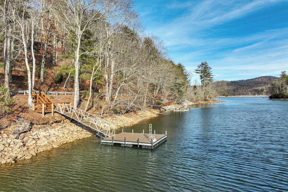 Lakeside Cashiers Cabin W/ Private Boat Dock! - Cashiers, NC