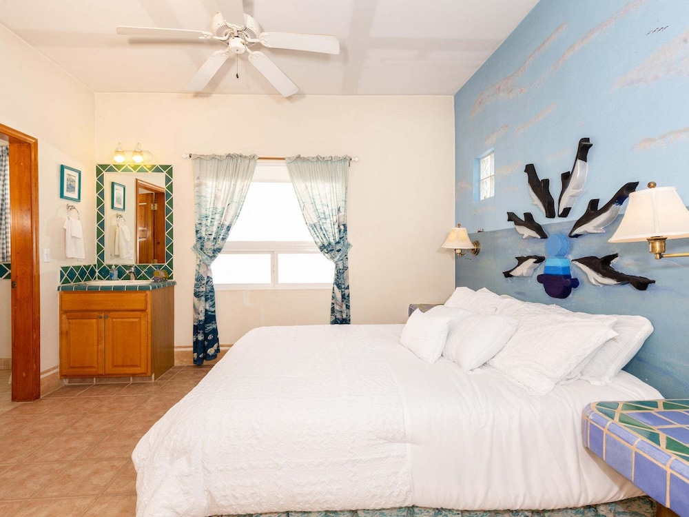 Casa Del Mar Azul: Enjoy This Ocean-themed Home Just Steps From The Beach! - Puerto Peñasco