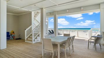 Casa, 5 quartos, piscina particular, vista para o oceano | Terraço/pátio