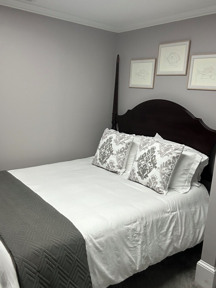 River Room Getaway On Front Street Downtown Georgetown - Georgetown, SC