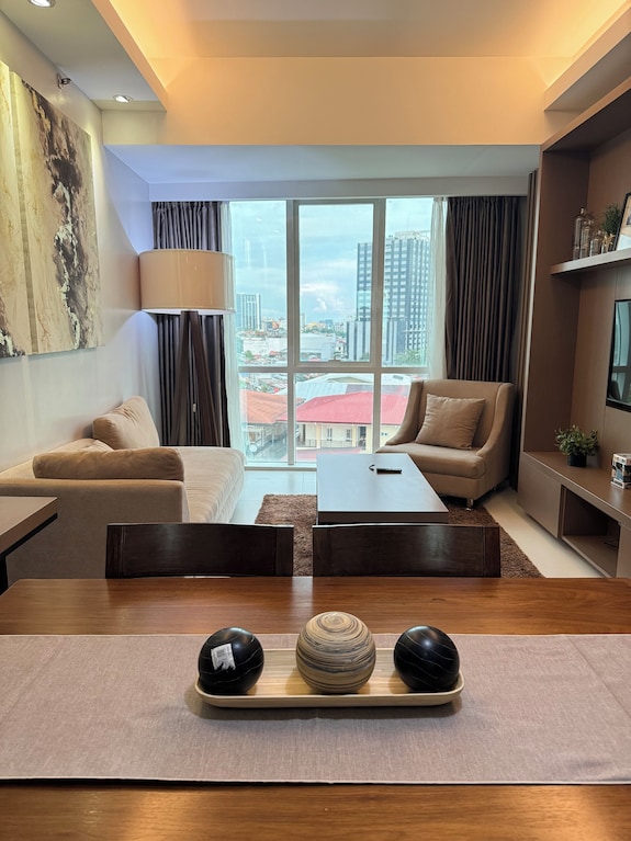 Luxurious 2 Bedroom, 2 Full Bath Condo In Cebu City-a Few Mins Away From Ayala! - Cebu City