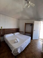Estúdio Standard | Roupa de cama fornecida
