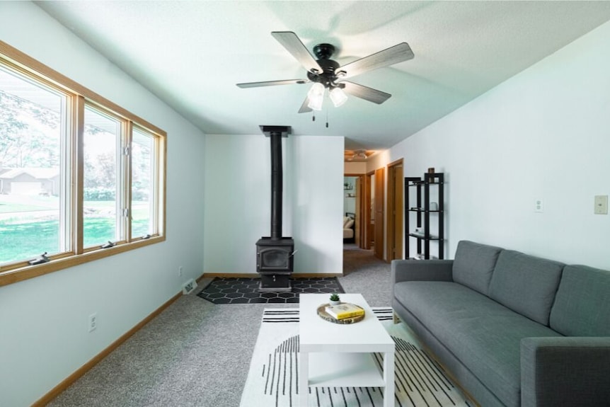 Relaxing Neighborhood Close To Trails, Parks, Lakes, Shops, Restaurants & More! - Maple Grove