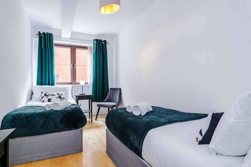 Charming 2-bed, 2-bath Apartment In The Heart Of Manchester City Centre - Salford