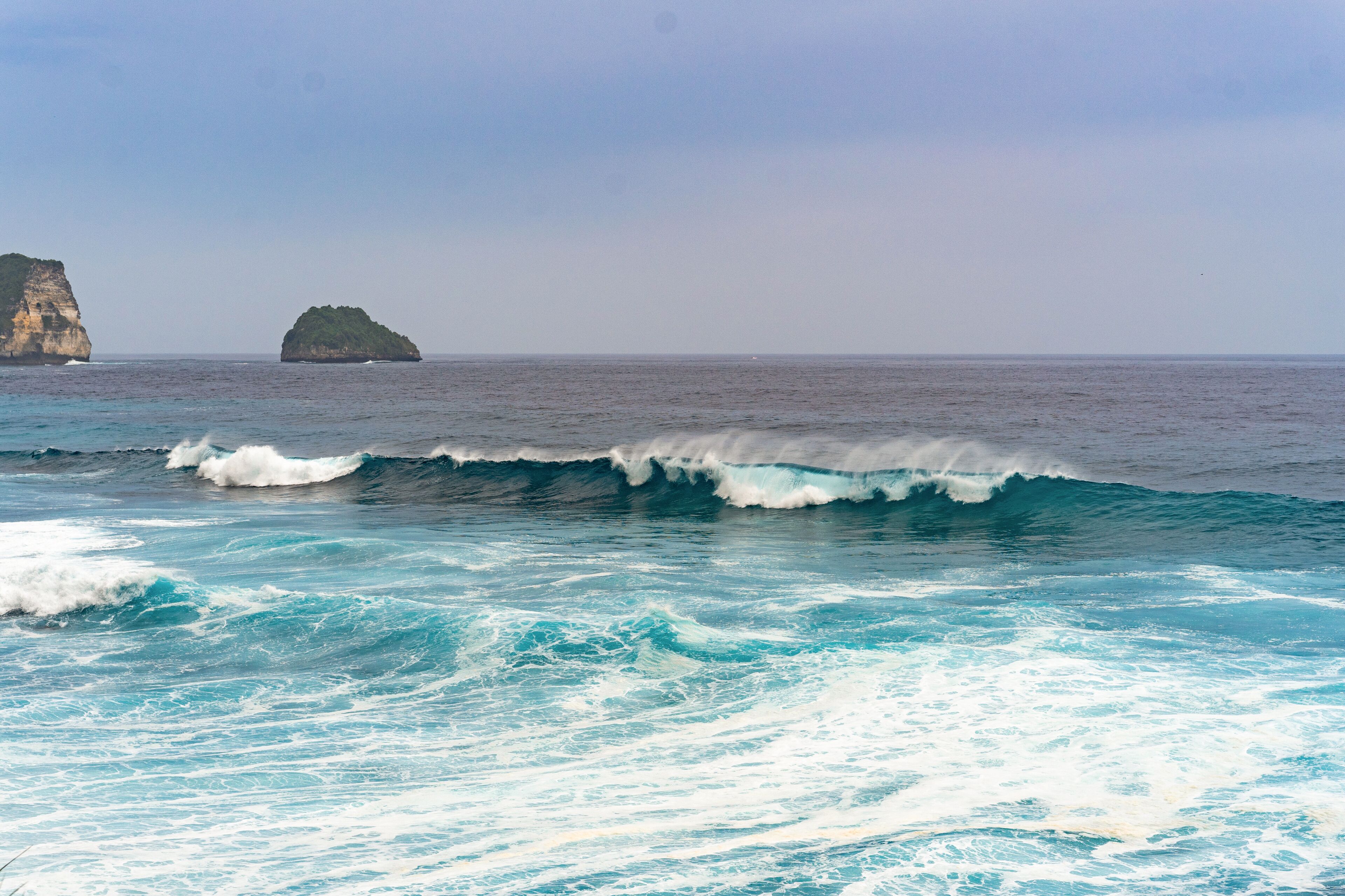 Perto da praia, praia de areia branca, 3 bares na praia, remo/canoagem 