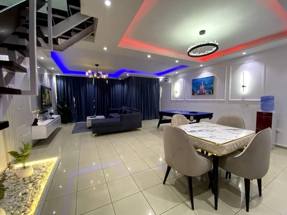 Emmatty Home - Lagos, Nigeria