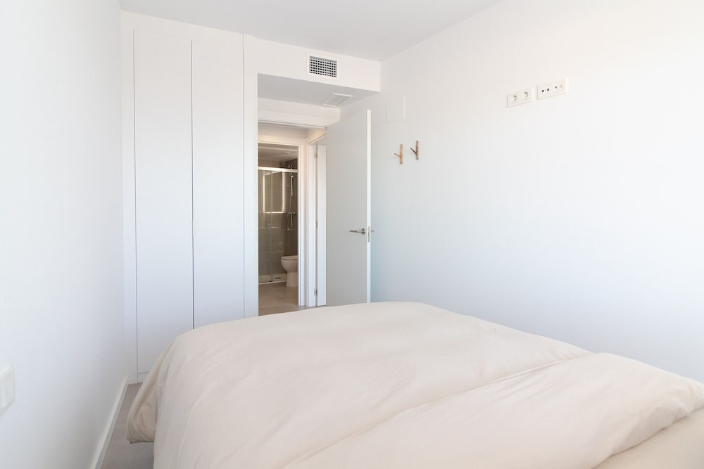 Global Properties: Modern Two-terrace Flat With Sea And Mountain Views - Canet d'En Berenguer