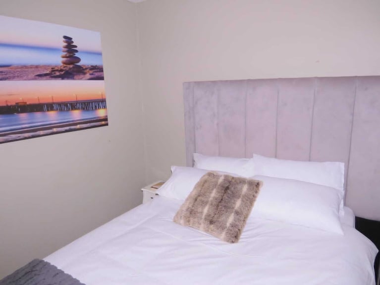 Enyoy This Furnished Morden House With Your Family - Pretoria