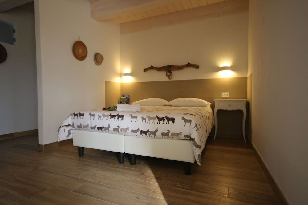 Schönes Alleinstehendes Ferienhaus Mit Klimaanlage, Privatem Pool, W-lan, Tv, Bei Porto Recanati - Numana
