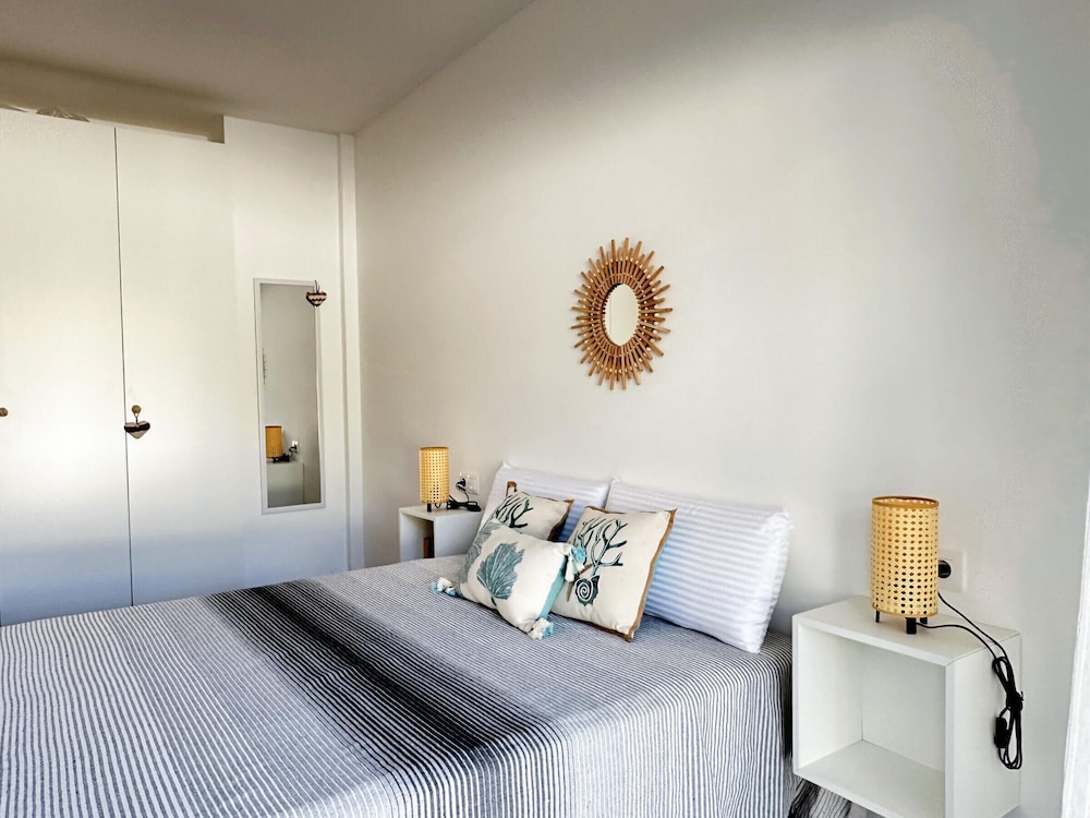 Cozy & Modern Apartment Near Les Tonyines Beach With Pool - Portbou