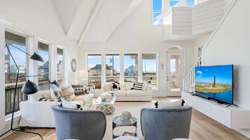 Casa, 3 quartos | Sala de estar | Smart TV, serviços de streaming