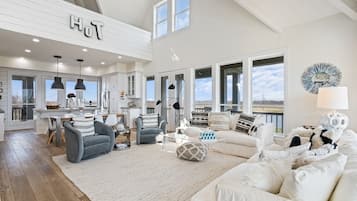 Casa, 3 quartos | Sala de estar | Smart TV, serviços de streaming