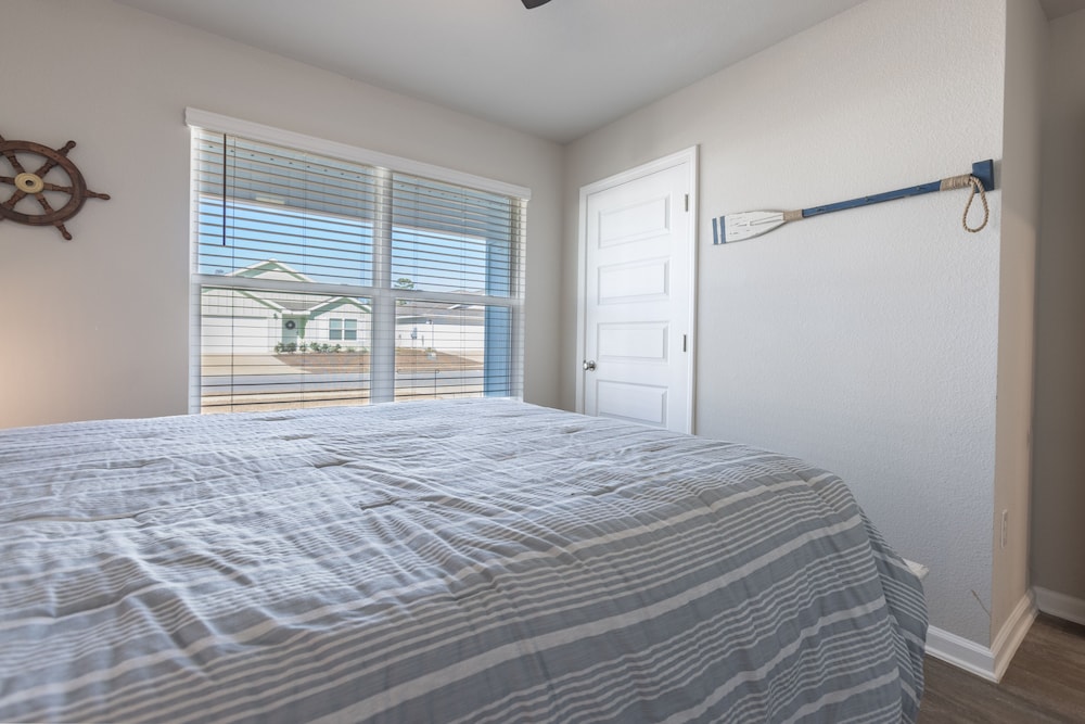 Bon Secour Bungalow-low Rates! So Close To Owa, Tanger, Sports Fields, Beach! - Foley, AL