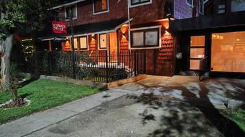 Pequeno-almoço inspirado na cozinha local diário incluído