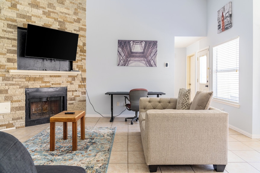 Room For The Whole Crew! Complimentary Drinks, Shampoos, Extra Airbeds, Pet Frie - Georgetown, TX