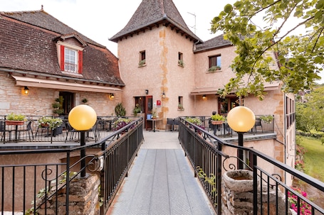 Fachada. Hotel le Cantou 354