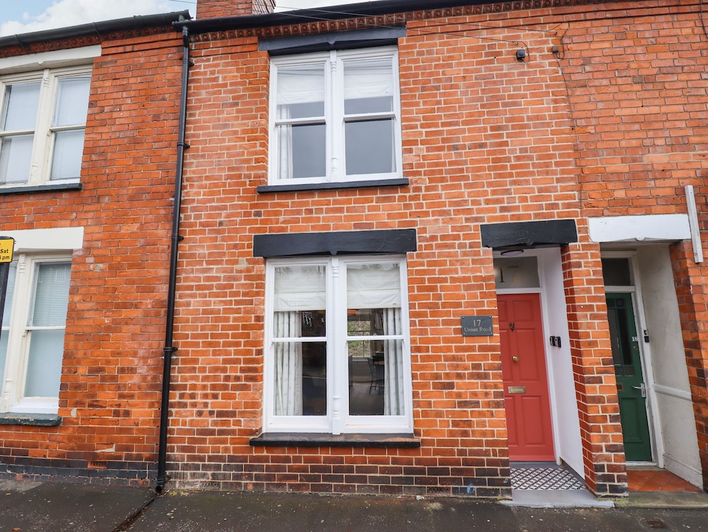 17 Union Road House - Lincoln