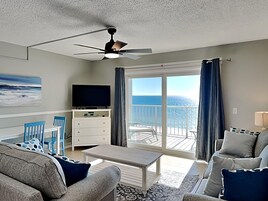 Condo, várias camas, cozinha, vista para o oceano (#913 - No Pets) | Área de estar