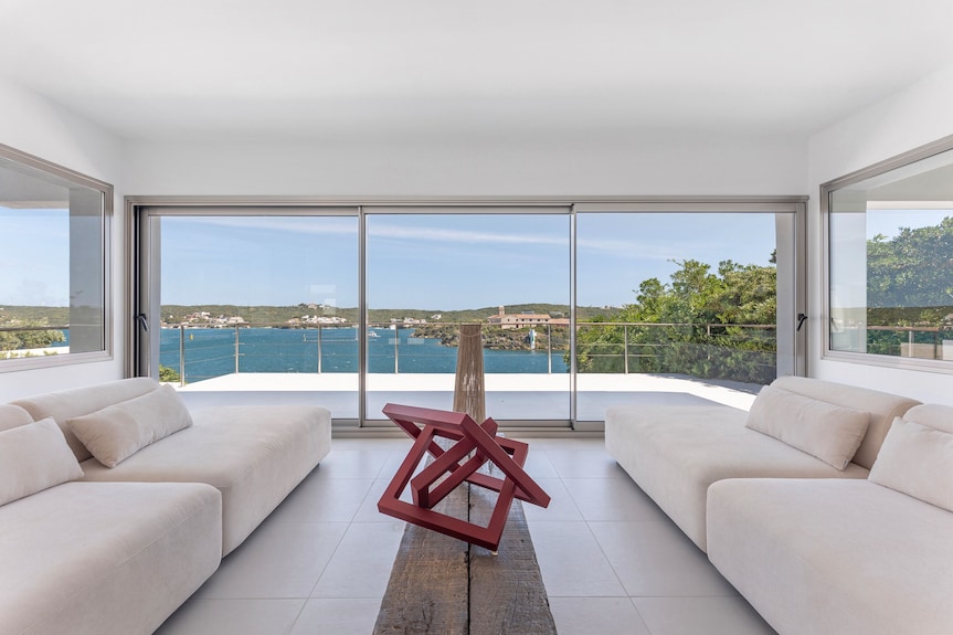 Villa Hastinapura: Straordinarie Viste Sul Mare, Tranquillità, Lusso E Arte - Minorca