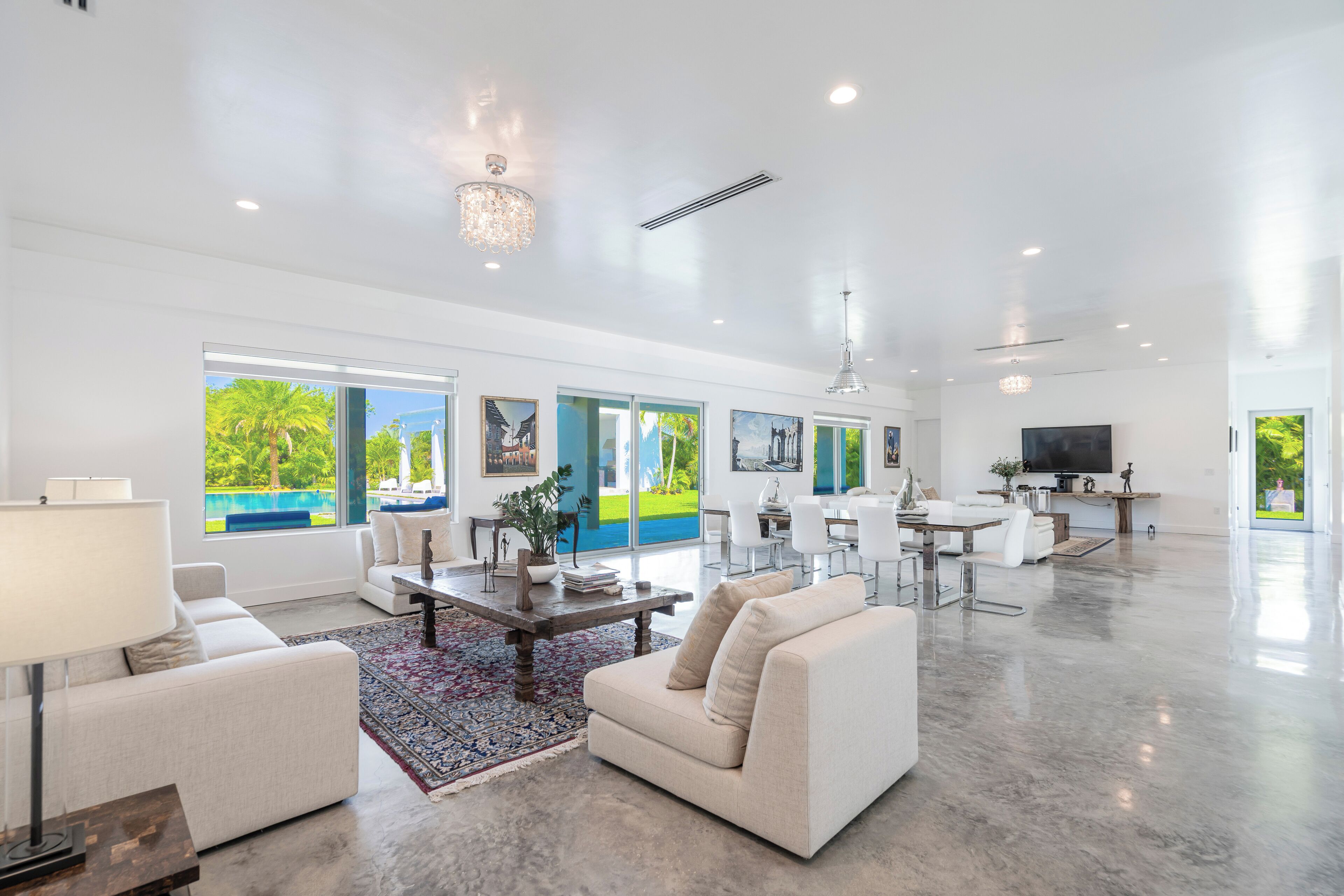 Casa Paradiso - Beautiful 1.5 Acre Modern Paradise - Homestead, FL