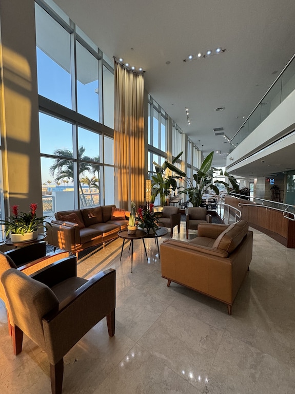 Ocean-view Condo Hotel Marenas Resort Near Aventura Mall. - Aventura, FL