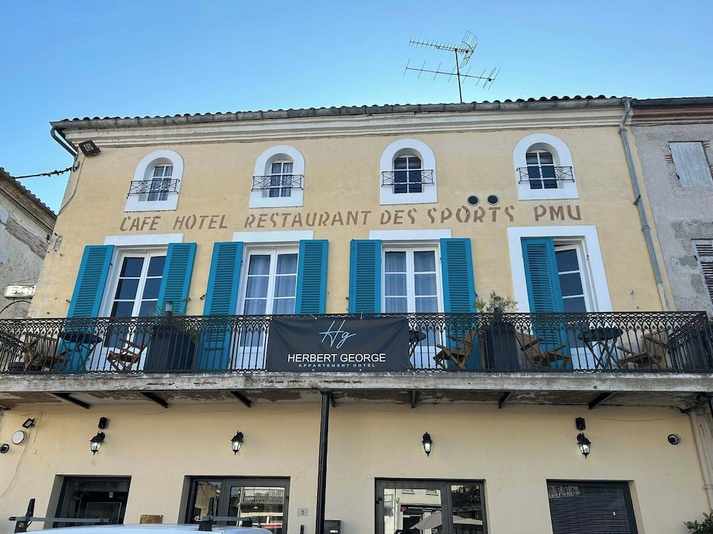 Herbert George Apartment Hotel - Aquitaine