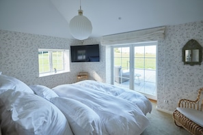 Escrivaninha, espaço de trabalho para notebook