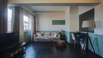 Suite Deluxe, 1 cama king-size, não fumadores (505) | Edredões de penas, cofre no quarto, cortinas/cortinados opacos