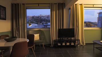 Suite Deluxe, 1 cama king-size, não fumadores (505) | Edredões de penas, cofre no quarto, cortinas/cortinados opacos