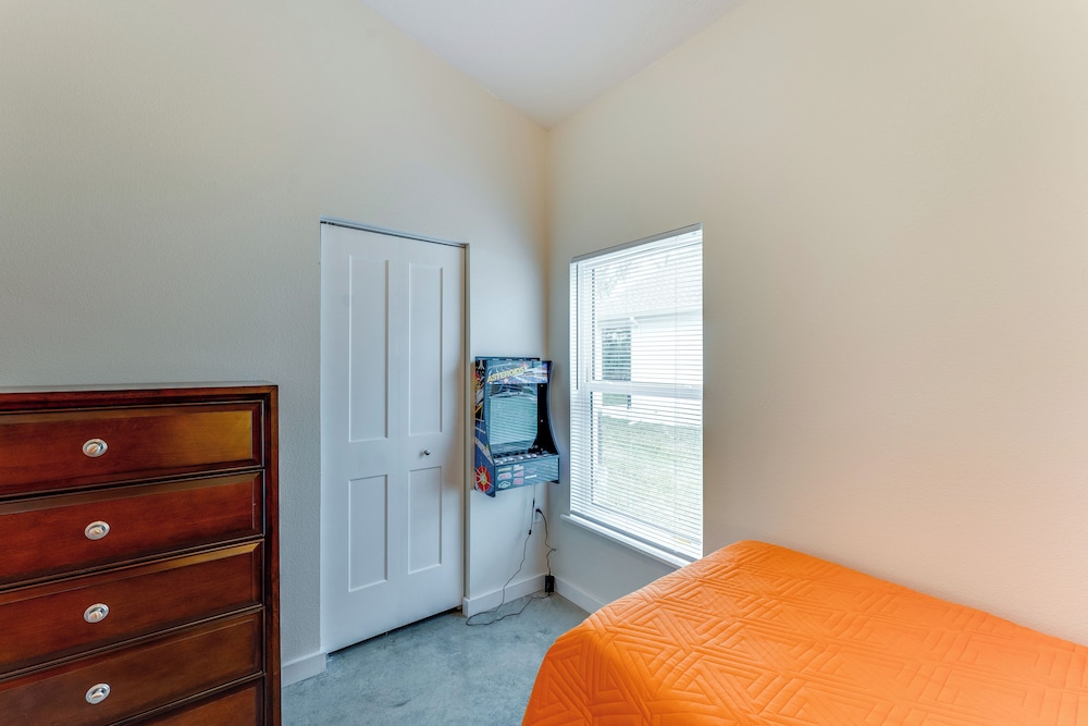 Daytona Beach Vacation Home ~ 4 Mi To Main St Pier - Daytona Beach