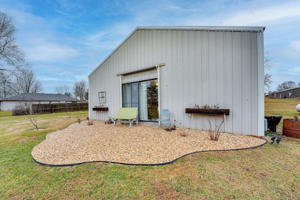 Missouri Couple's Retreat: 'Shouse' W/ Patio, Yard - Springfield, MO